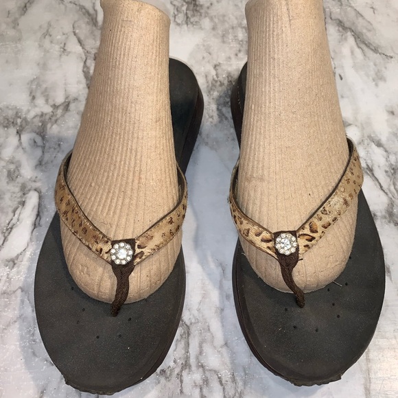 Volatile | Shoes | Volatile Leopard Print Flip Flop | Poshmark